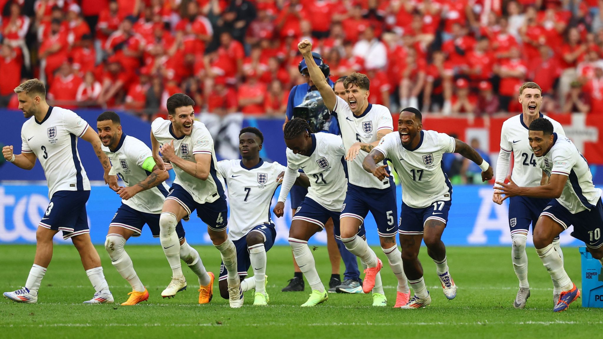 Euro 2024: Bukayo Saka helps keep England's dream of winning silverware ...