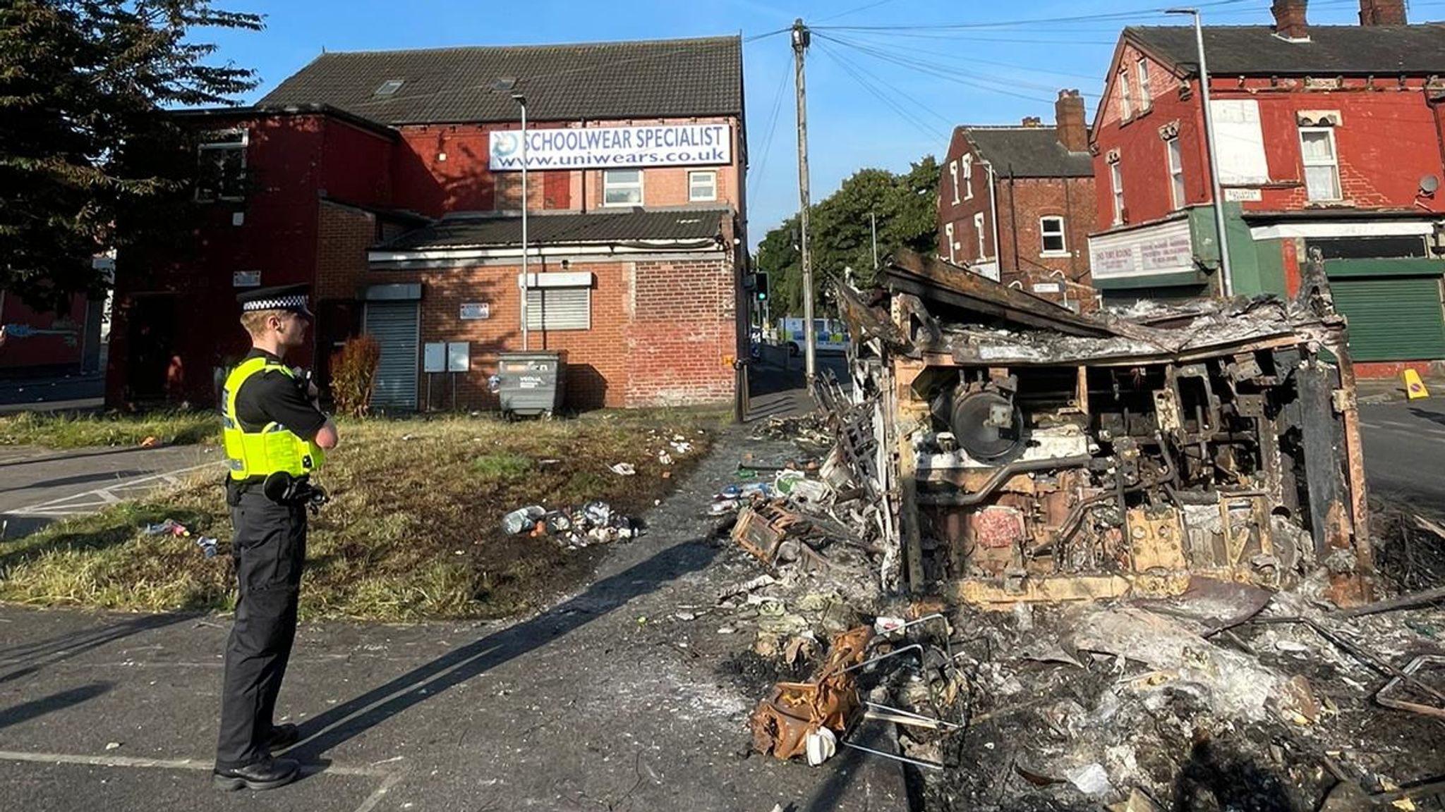'Very visible police presence' on streets of Leeds after mass riot ...