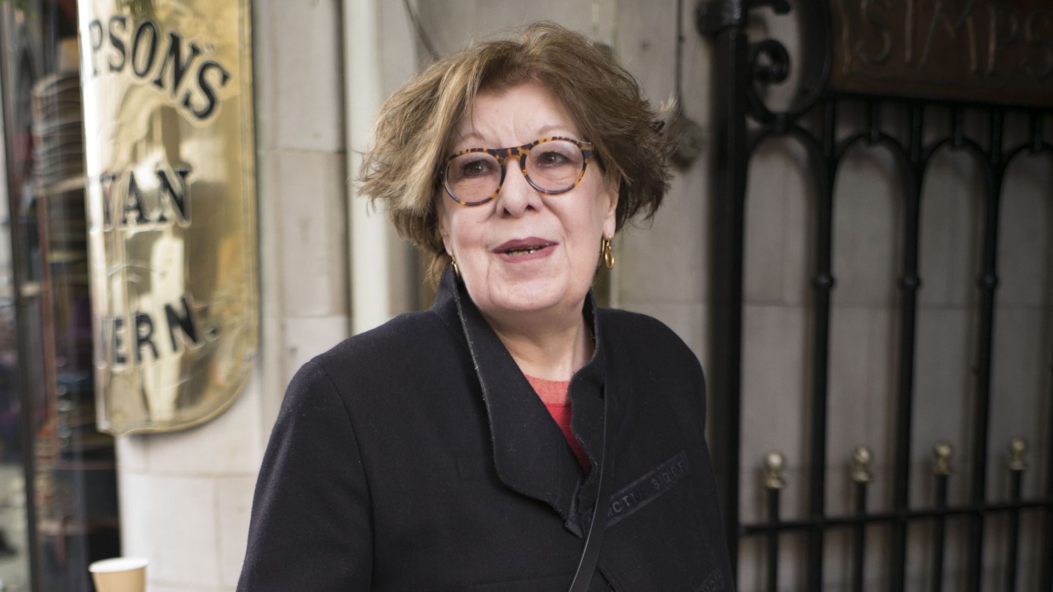 EastEnders and The Bill star Roberta Taylor dies | UK News | Sky News