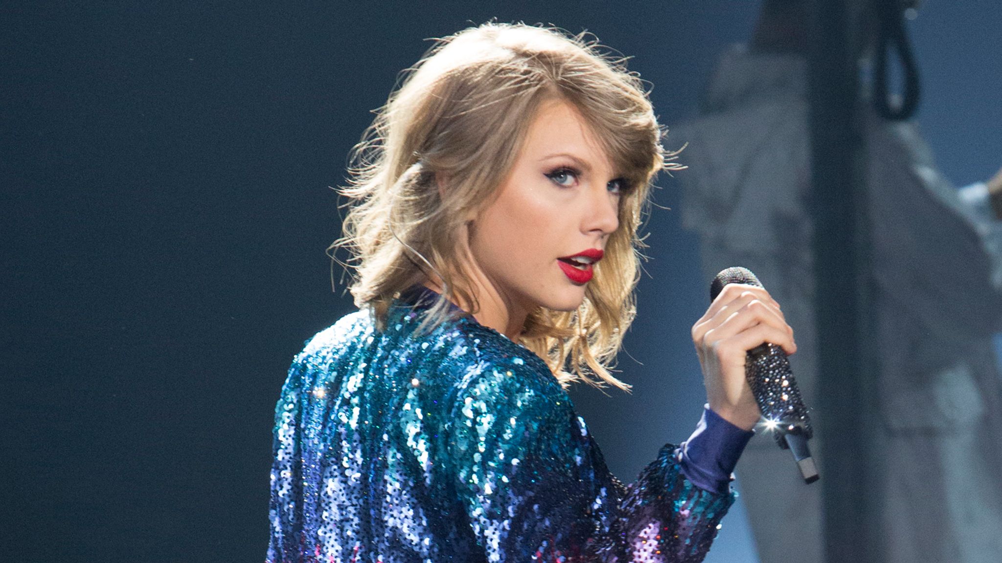Taylor Swift's childhood items to go on show at V&A | Ents & Arts News ...
