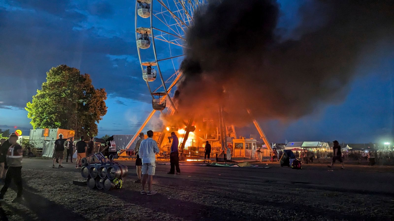 Ferris wheel catches fire at music festival in Germany - around 30 ...
