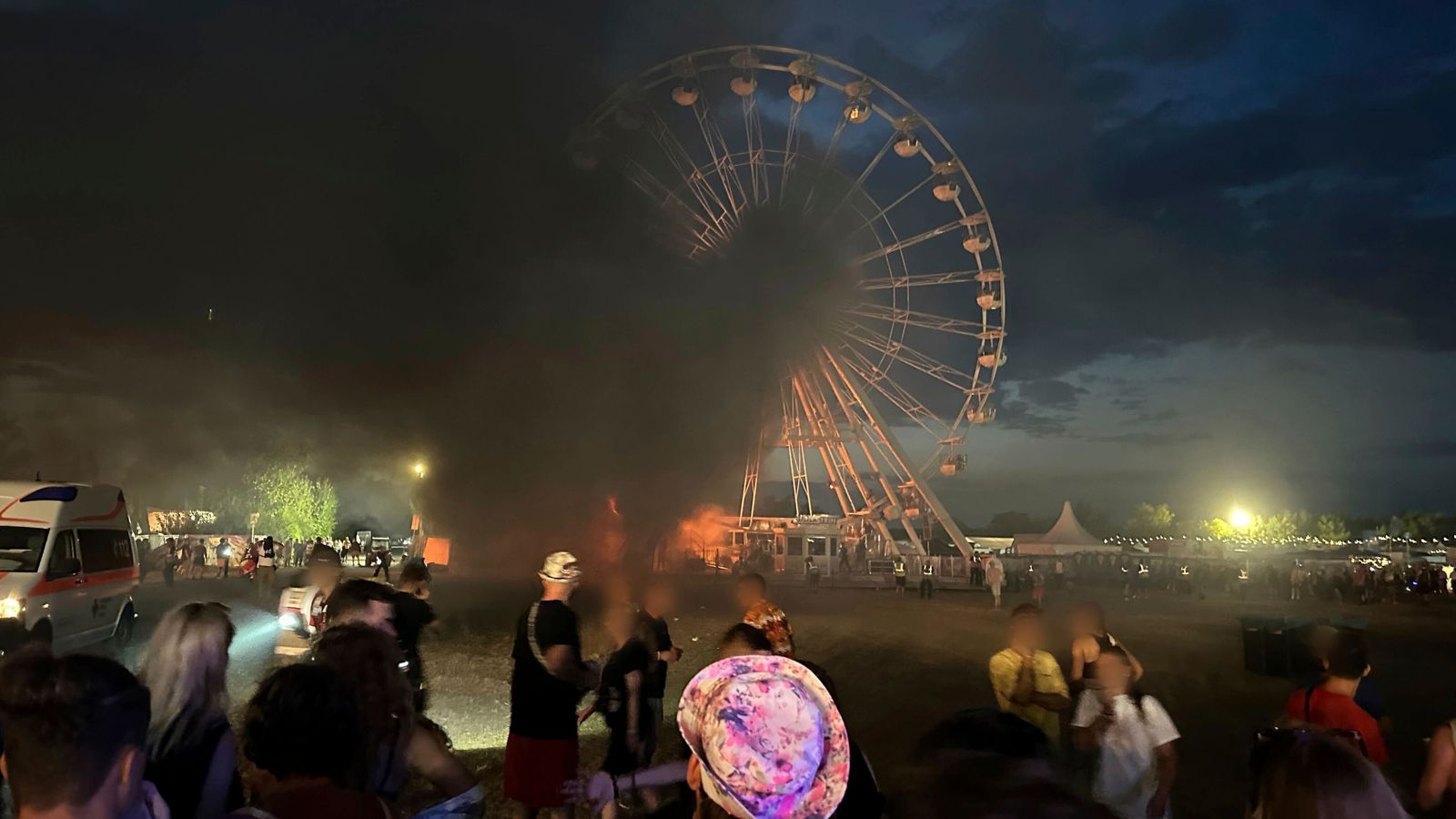 Ferris wheel catches fire at music festival in Germany - around 30 ...