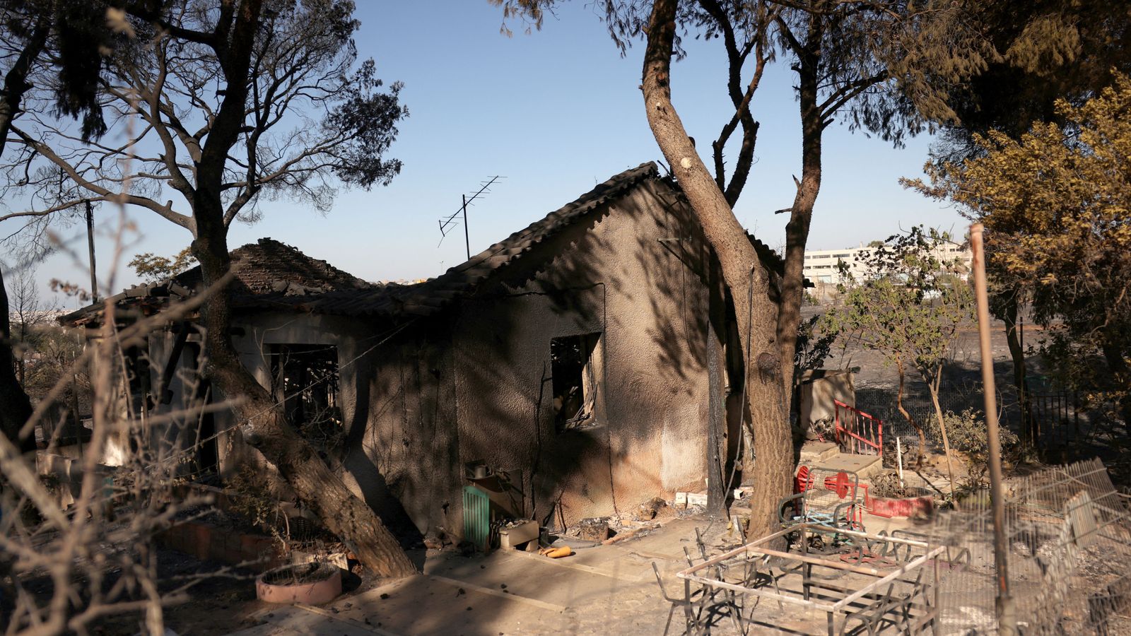 Athens wildfire forces residents to evacuate | World News | Sky News