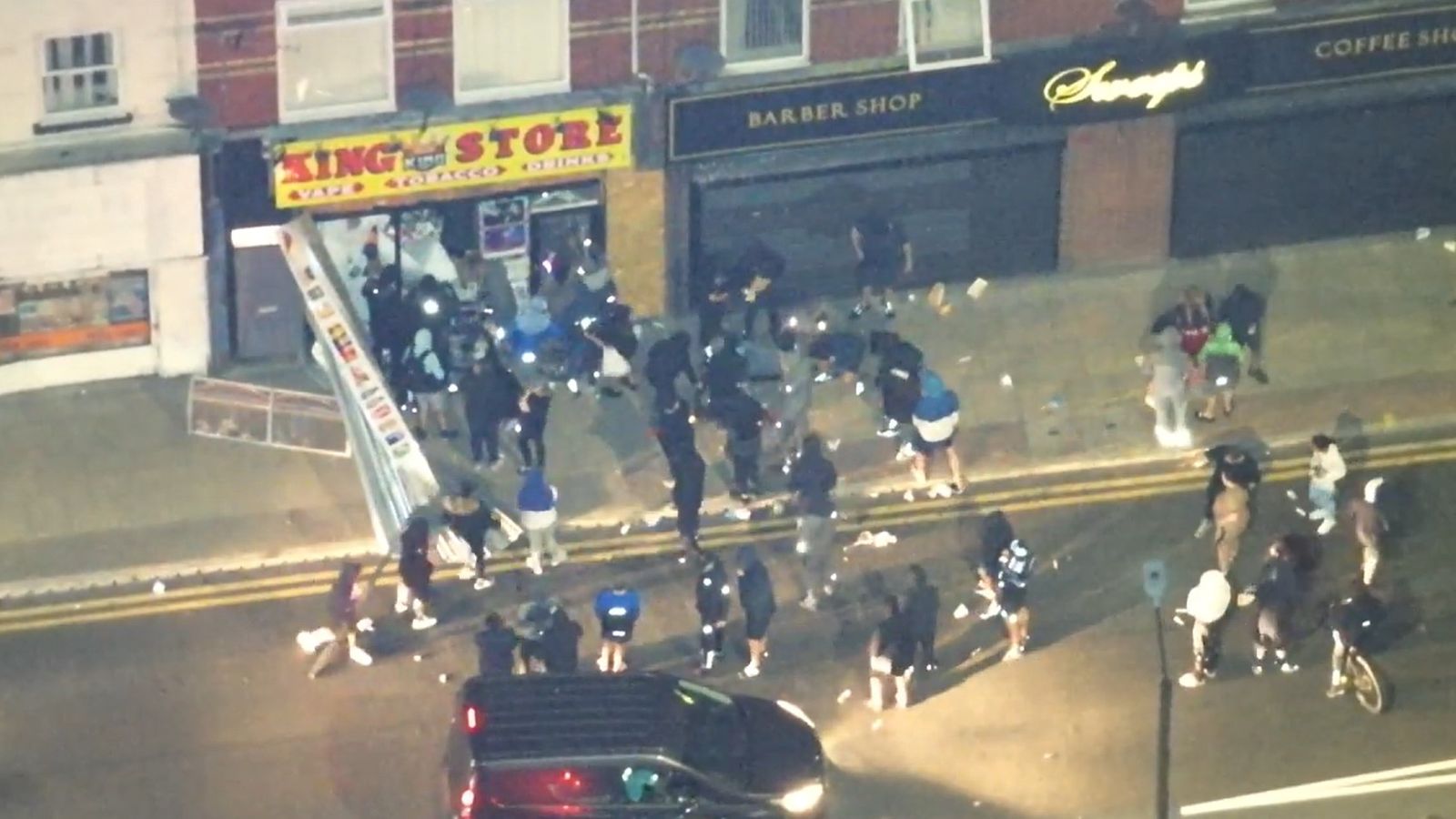 中小企業団体がクーパー首相に暴動被害を受けた企業への支援を要請 | ビジネスニュース - nipponese.news - Nipponese