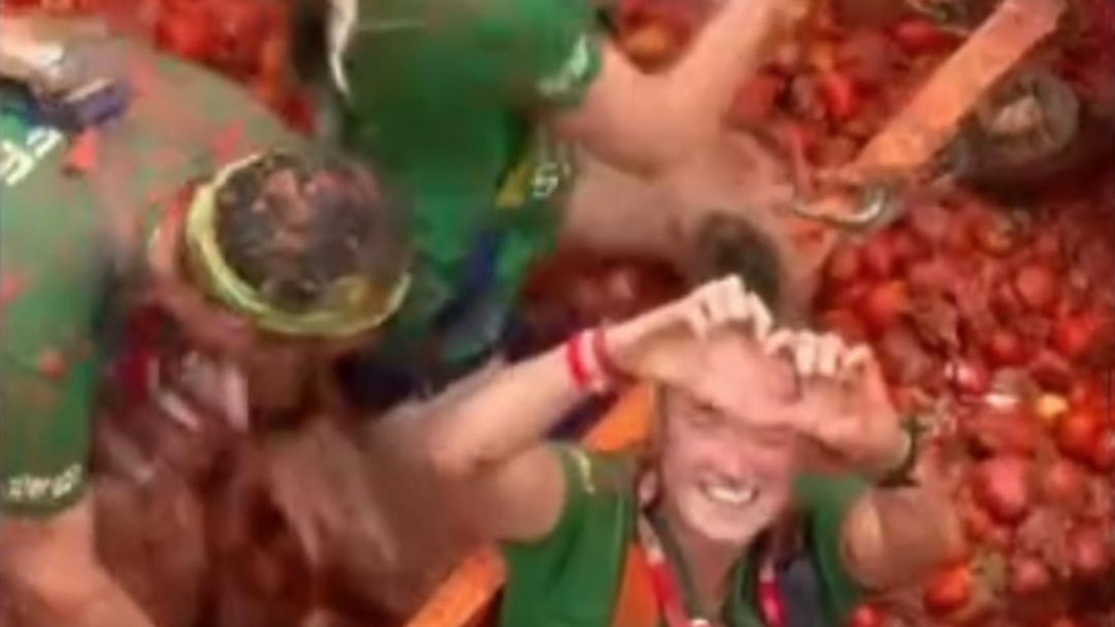 La Tomatina: Thousands throw tomatoes in the streets of Spain | World ...