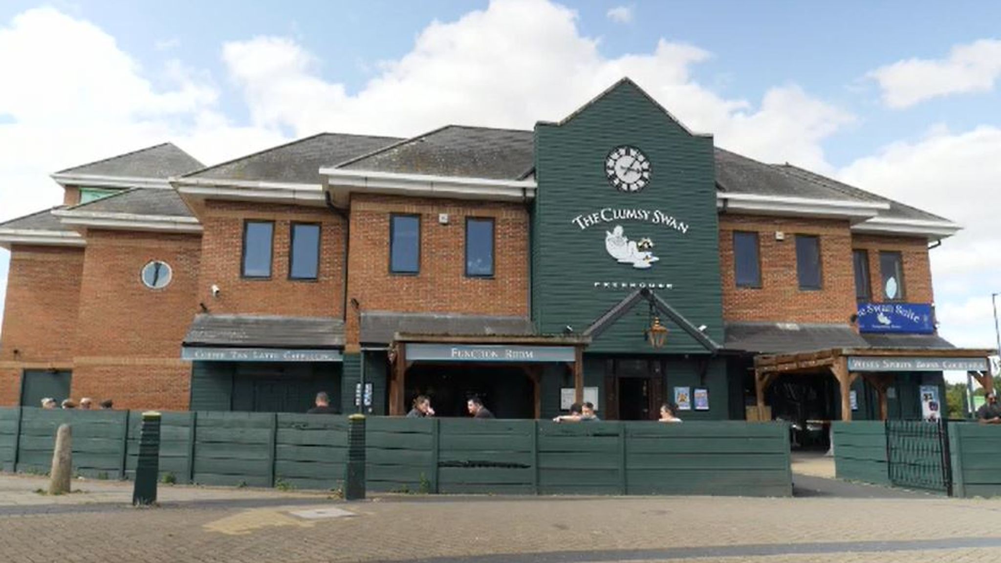 Birmingham: Pub punter who 'incited violence' will be barred after ...