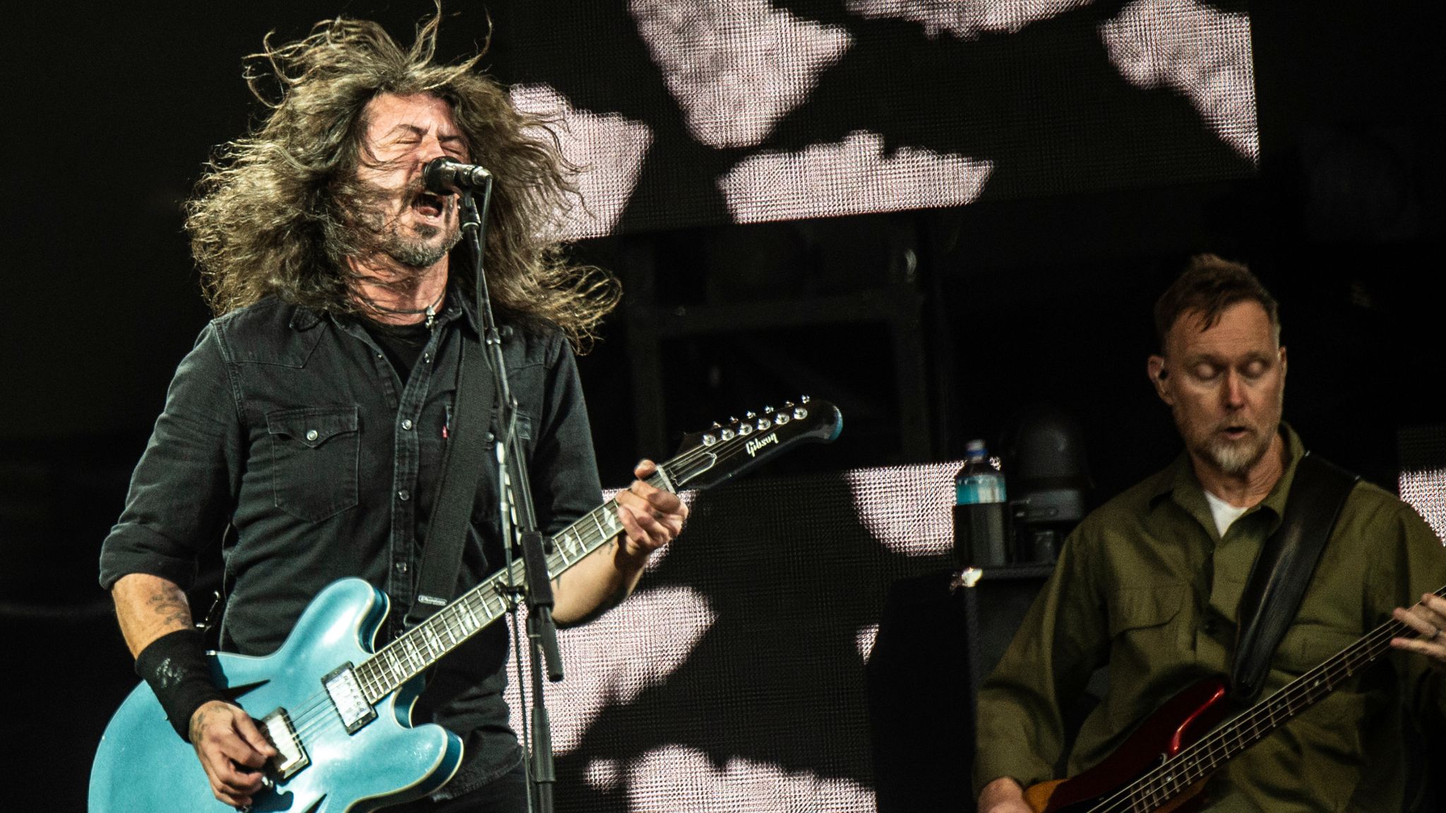Foo Fighters respond after Donald Trump uses band's song at rally ...