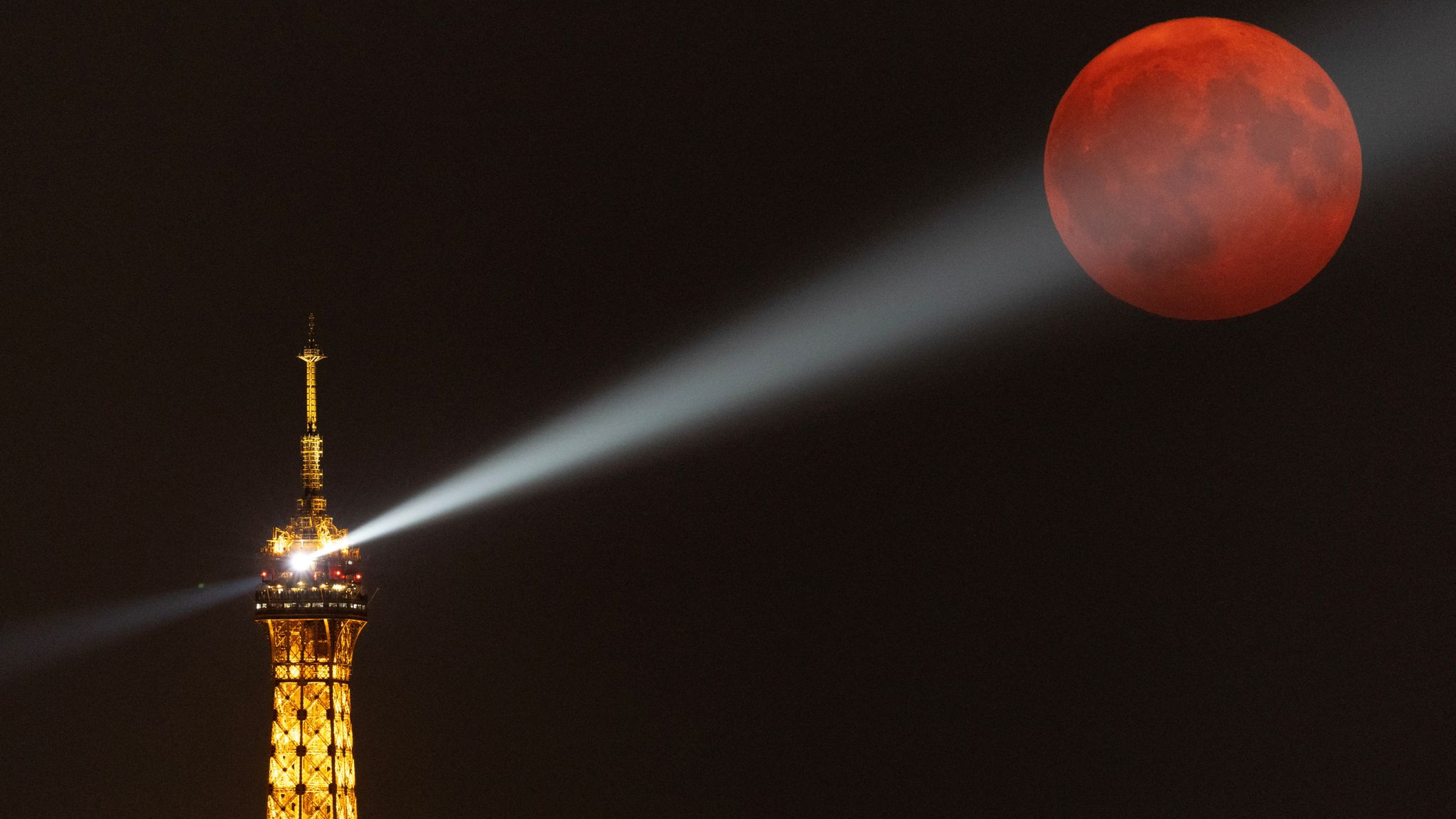 In pictures: Blue supermoon lights up sky around the world | Science ...