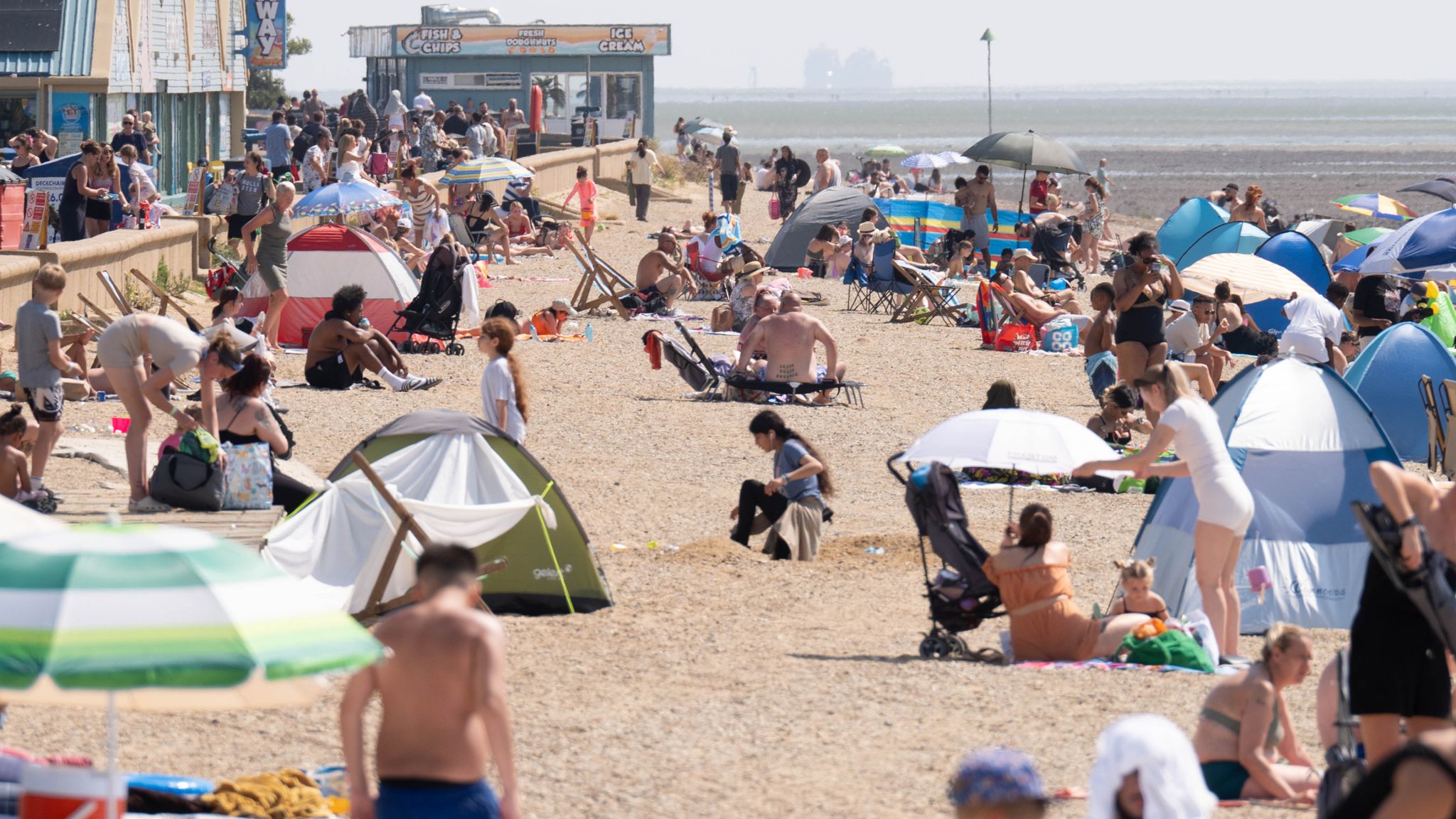 UK weather: Hottest day of the year so far as temperature hits 34.8C ...