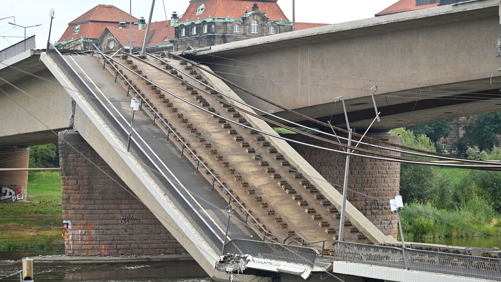 Investigation launched as concrete bridge partially collapses in ...