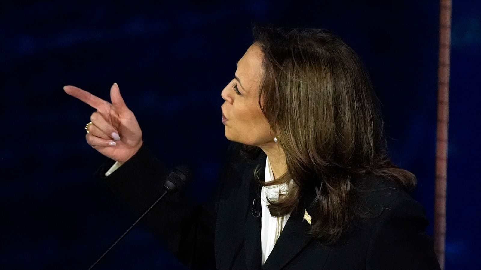 Trump v Harris: How body language spoke as loudly as the words | US ...