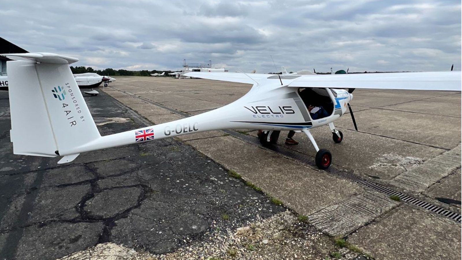 Inside a flying school with a 100% electric aircraft | Science, Climate ...