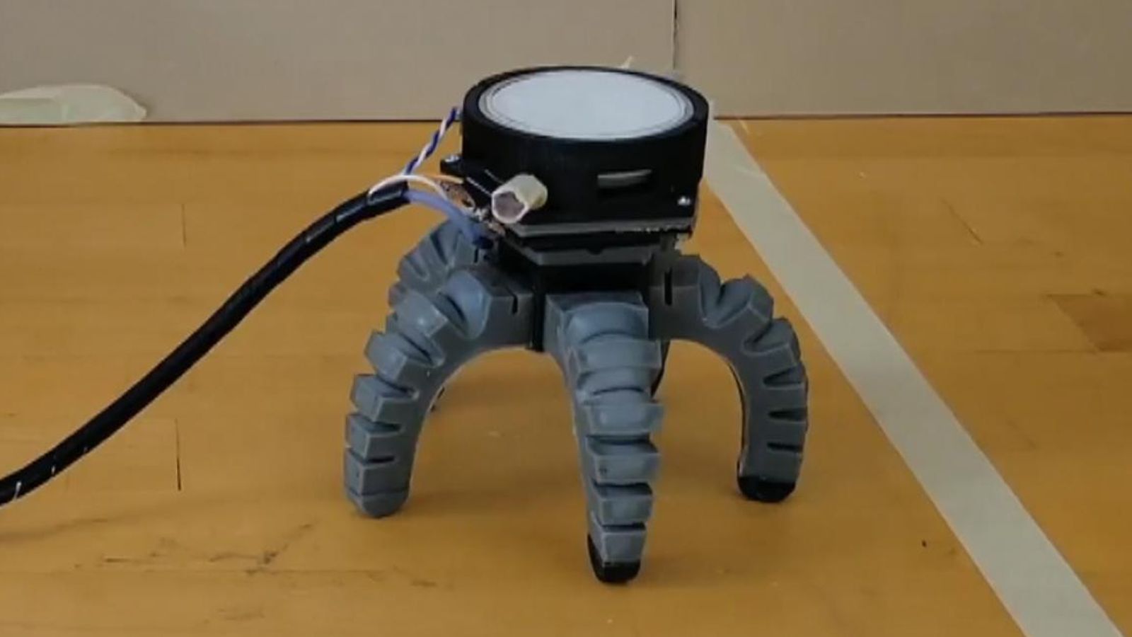 'Mushroom' robot responds to different kinds of light and moves ...