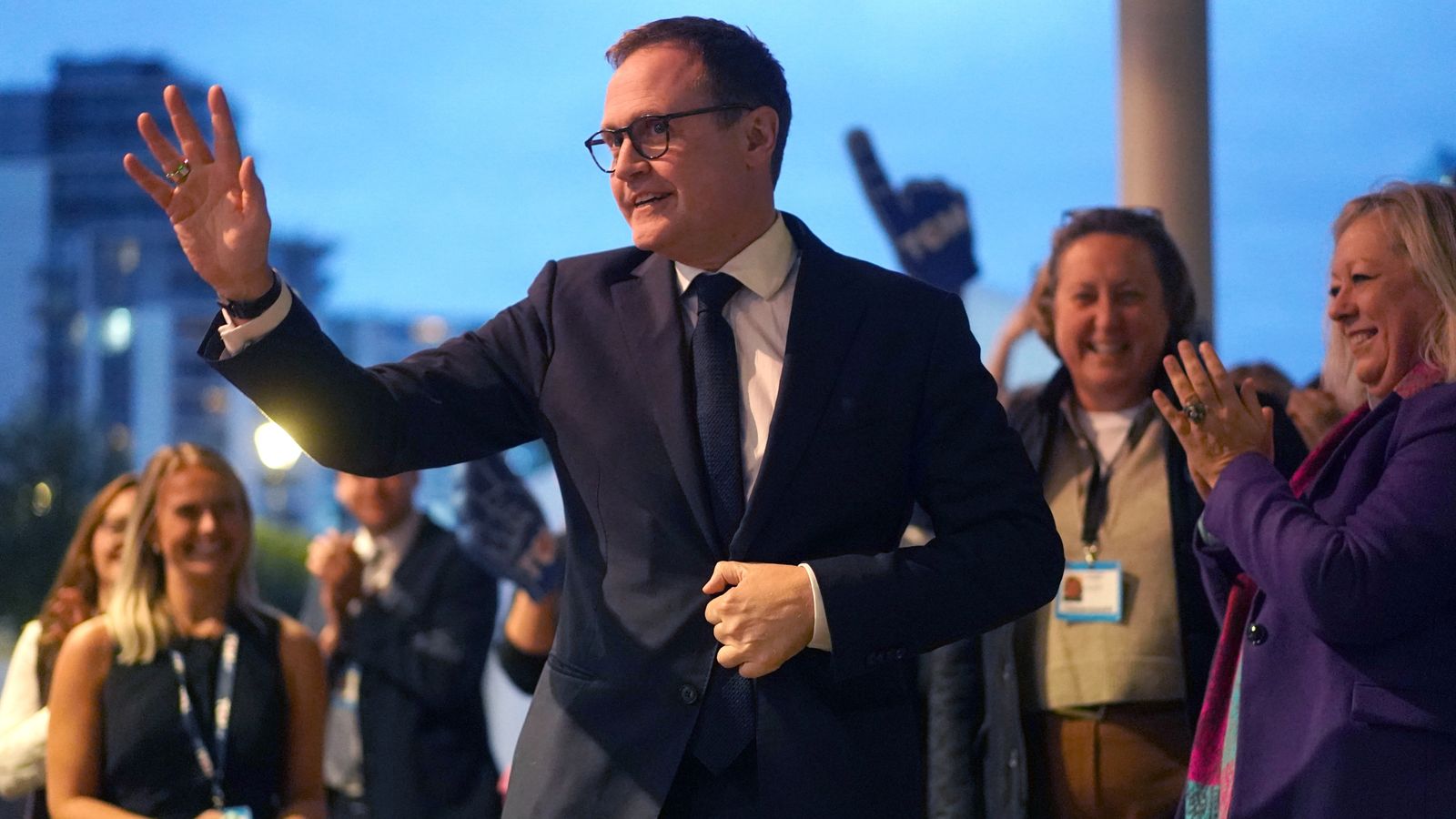 Conservative leadership hopefuls head to conference that will define ...