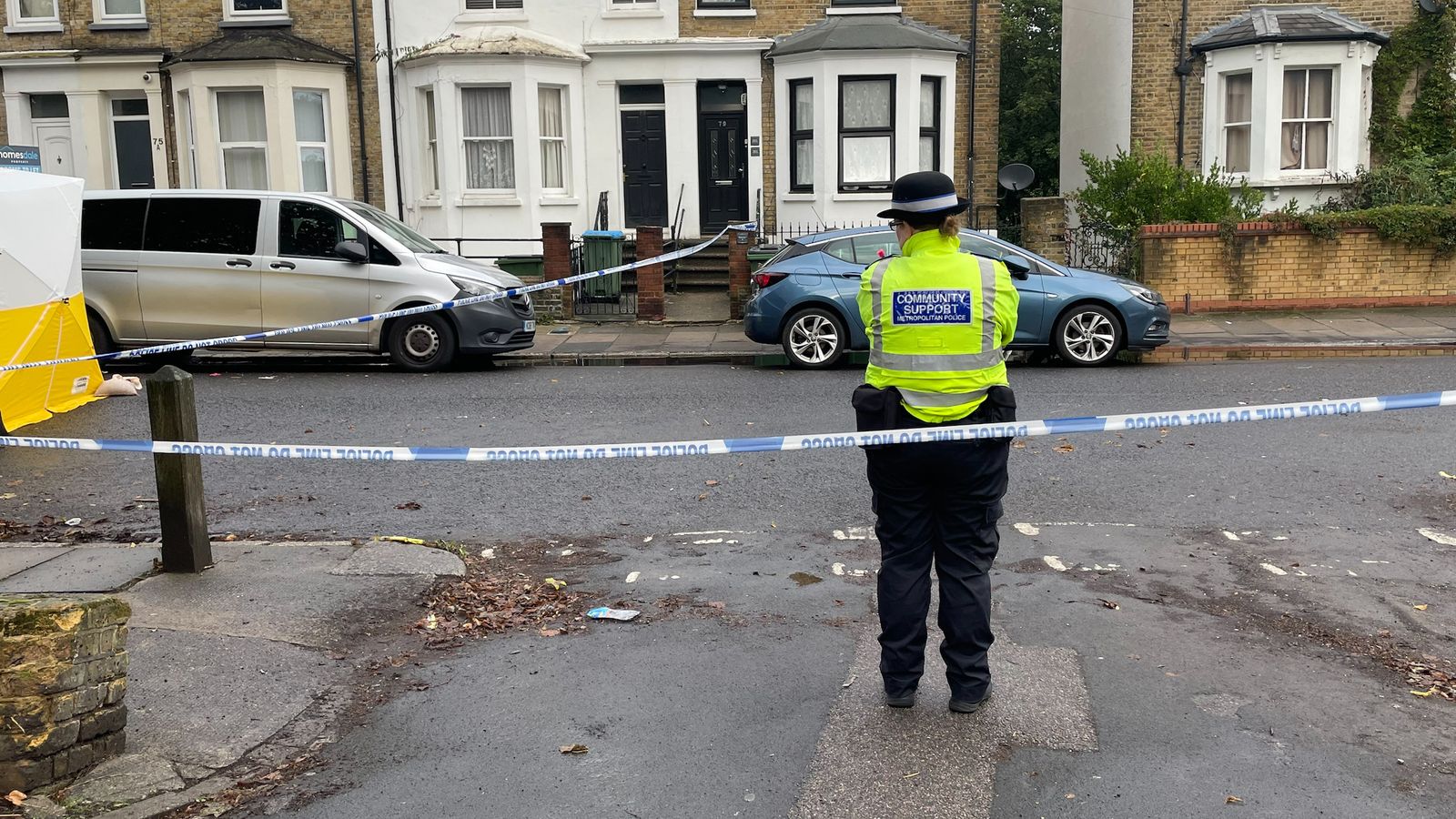 Teenage boy stabbed to death in Woolwich said 'I'm 15, don't let me die ...