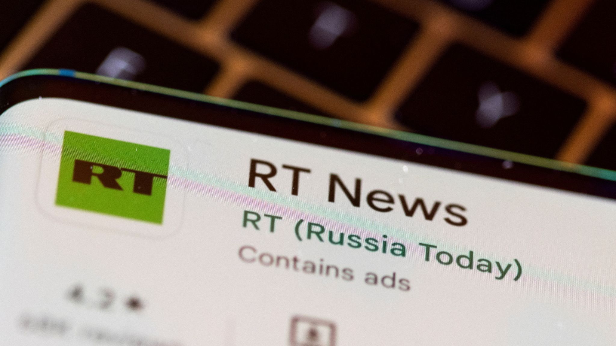 Russian officials accuse Meta of 'overt censorship' after global Instagram and Facebook ban ...