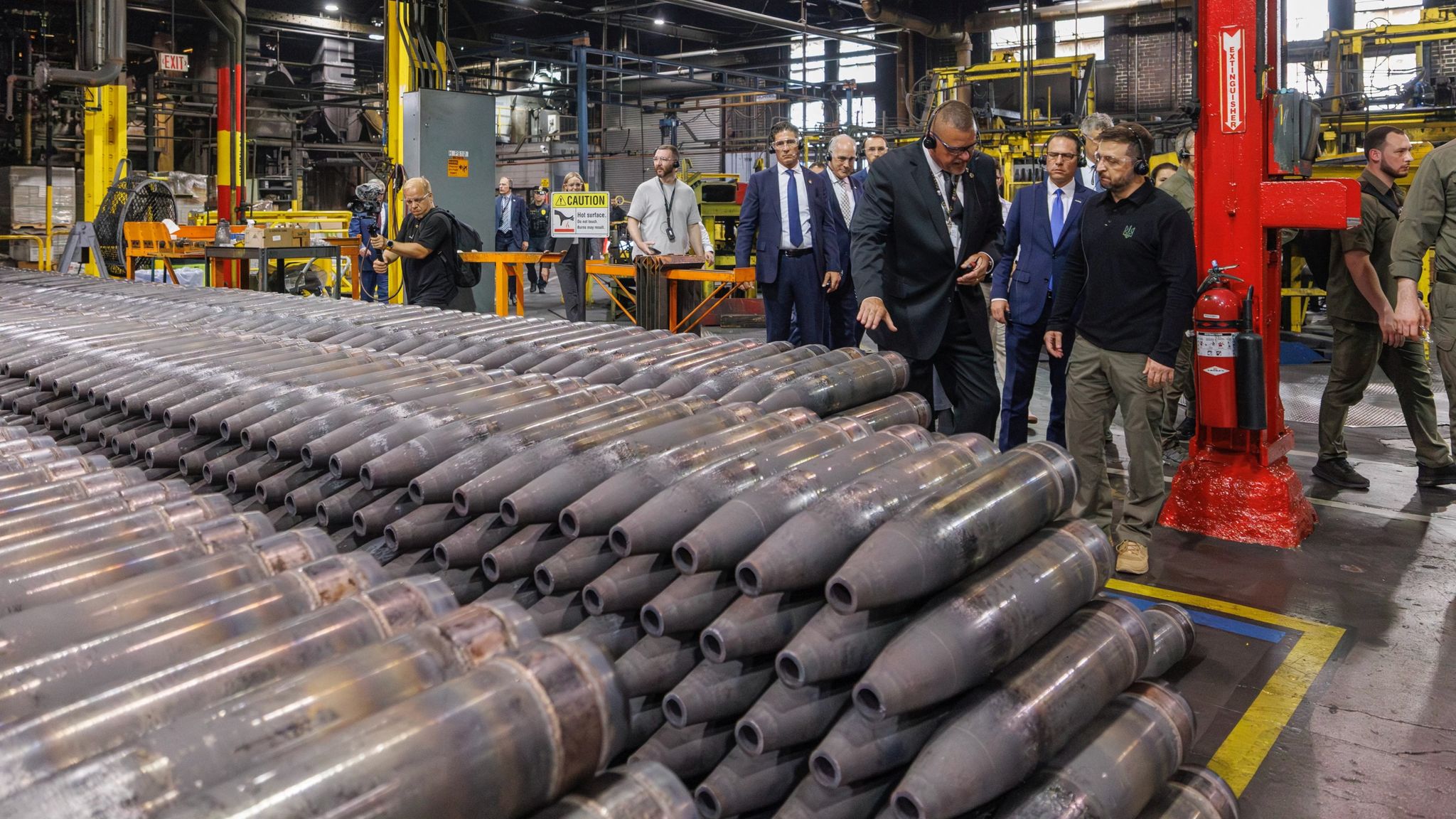 Volodymyr Zelenskyy kicks off key US trip with visit to ammunition ...