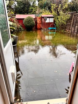UK weather: Flash floods leave cars underwater as some areas see more ...