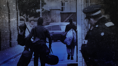 'It's the smell that hits you': Serving governor's brutal portrait of life in a crowded prison ...