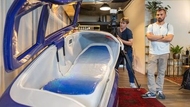 'Suicide pod' used in woman's death - Swiss police make several arrests ...