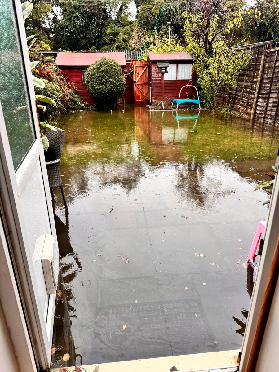 UK weather: Flash floods leave cars underwater as some areas see more ...