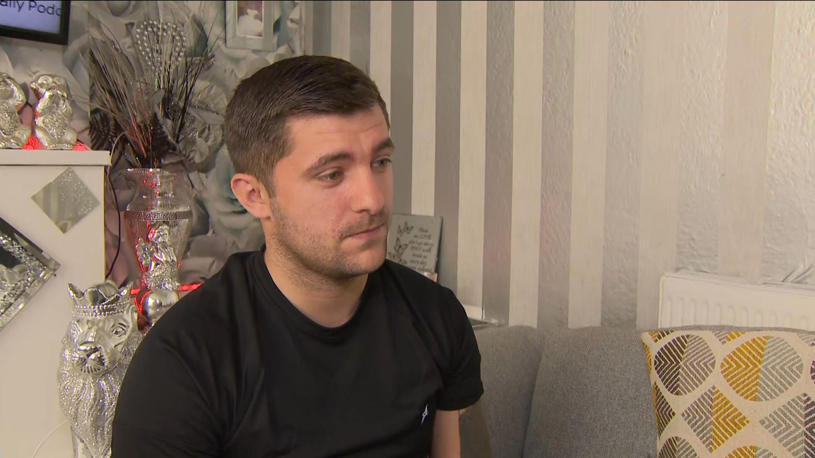 Owner of XL bully 'devastated' after dog put down in 'error' by police ...