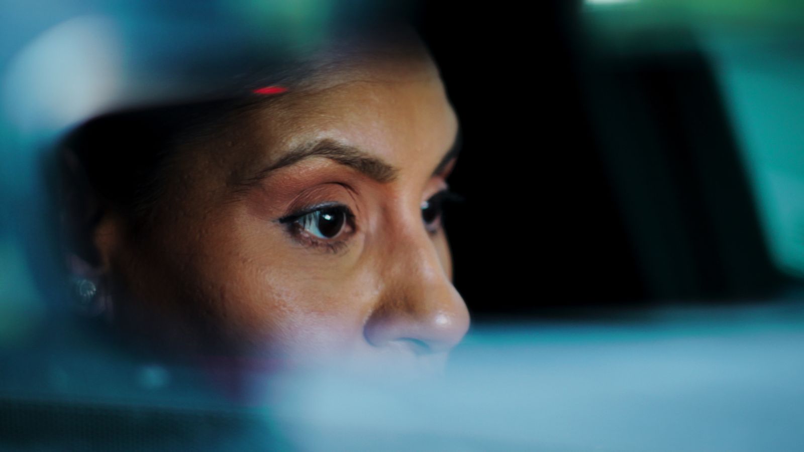 Catfish victim known for Sweet Bobby tells Sky News why she's sharing ...