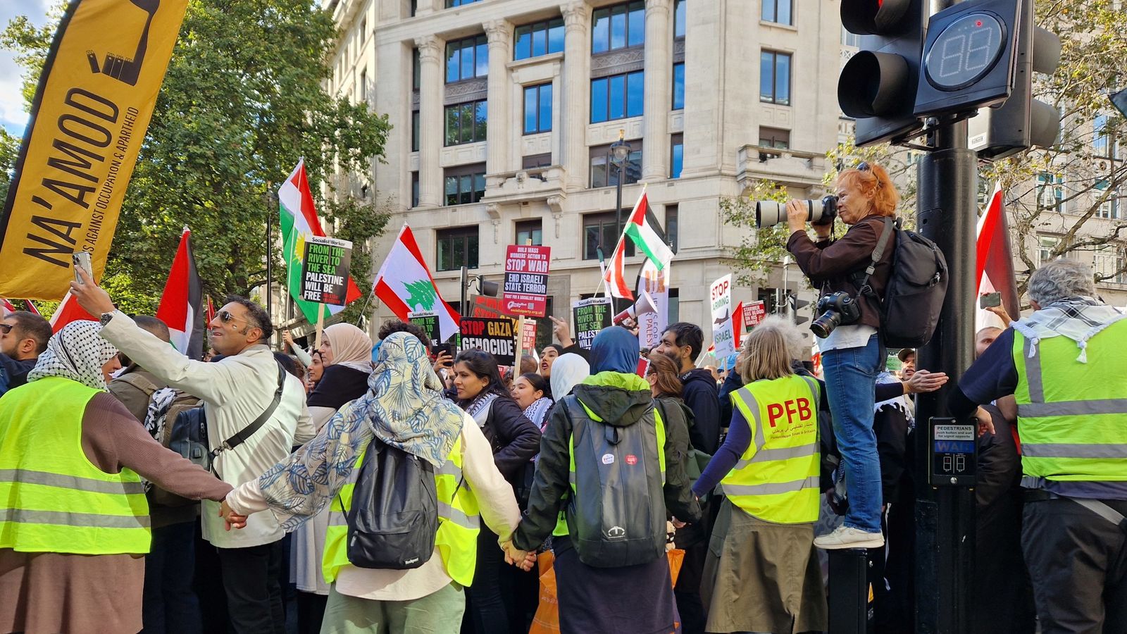 Met Police arrest 17 protesters during demonstrations over Middle East ...