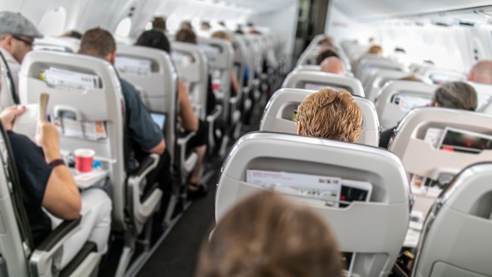 How to sit together on a flight without having to pay anything | UK ...