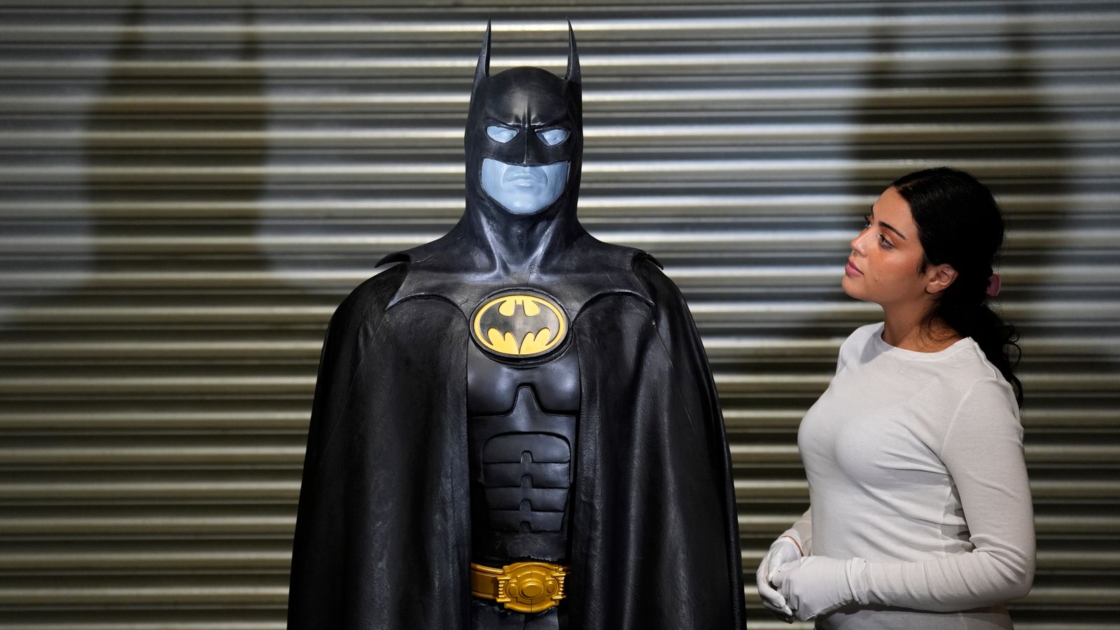 Star Wars helmet and Batman Returns suit up for auction in London next ...