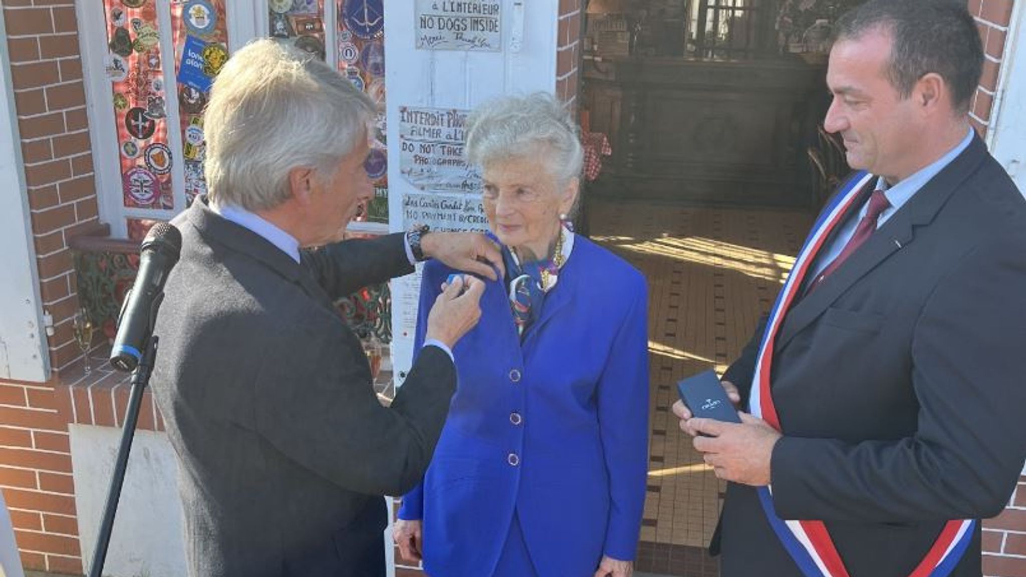 D-Day cafe owner Arlette Gondree handed prestigious French honour ...