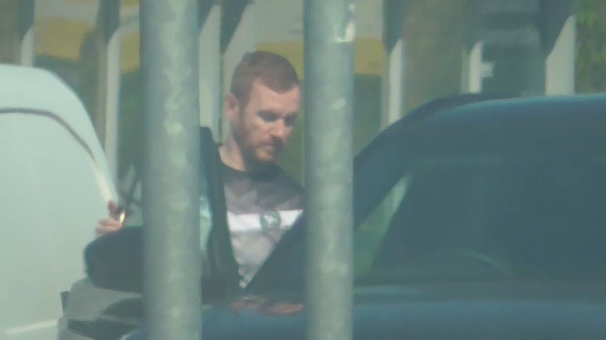 Martin Murphy: Gangster threw £90,000 worth of cocaine out of Range ...