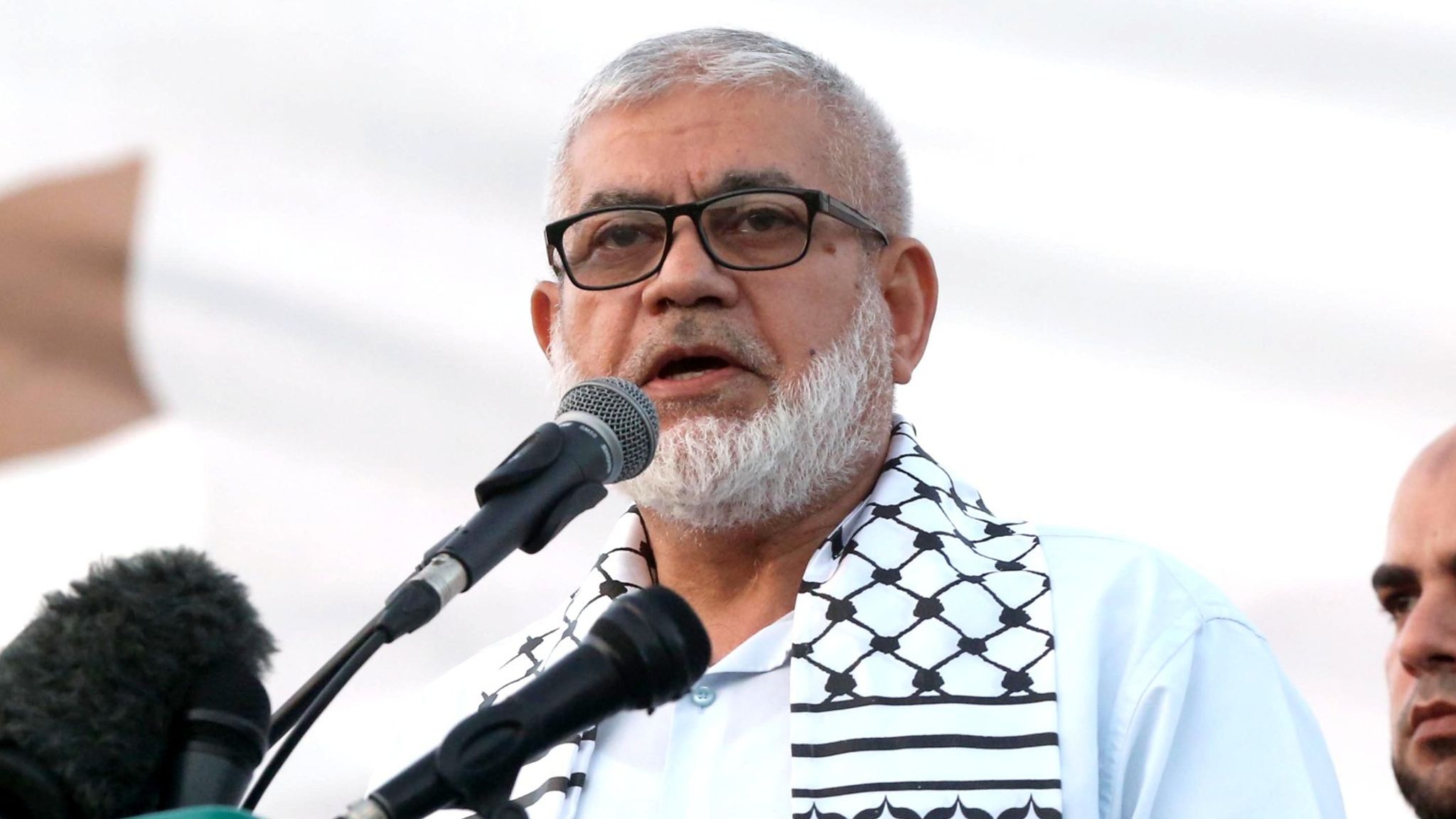 Nine killed in Israeli attack on Beirut apartment, says Lebanese health ...