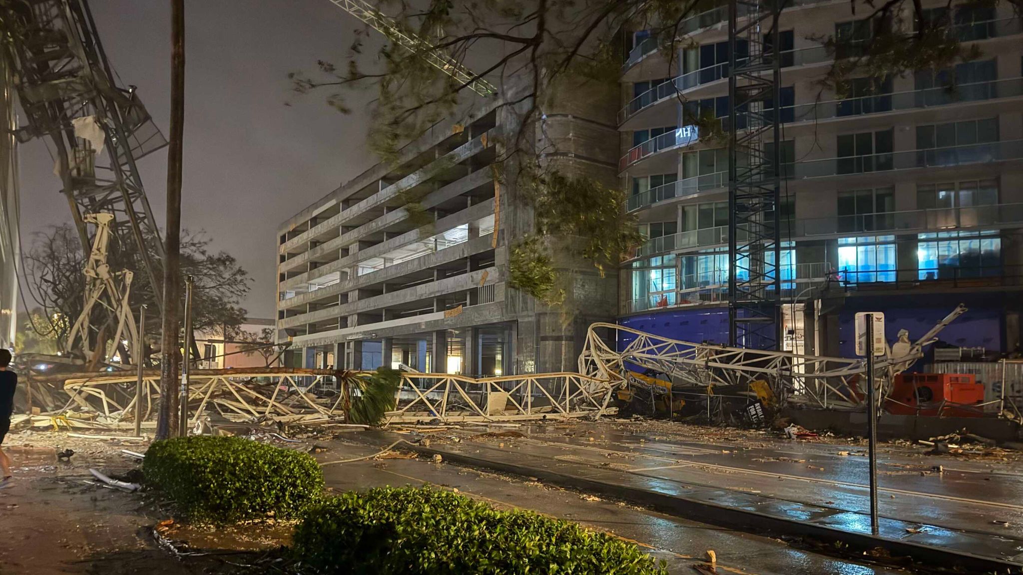 Hurricane Milton crashes into Florida with 120mph winds - destroying ...