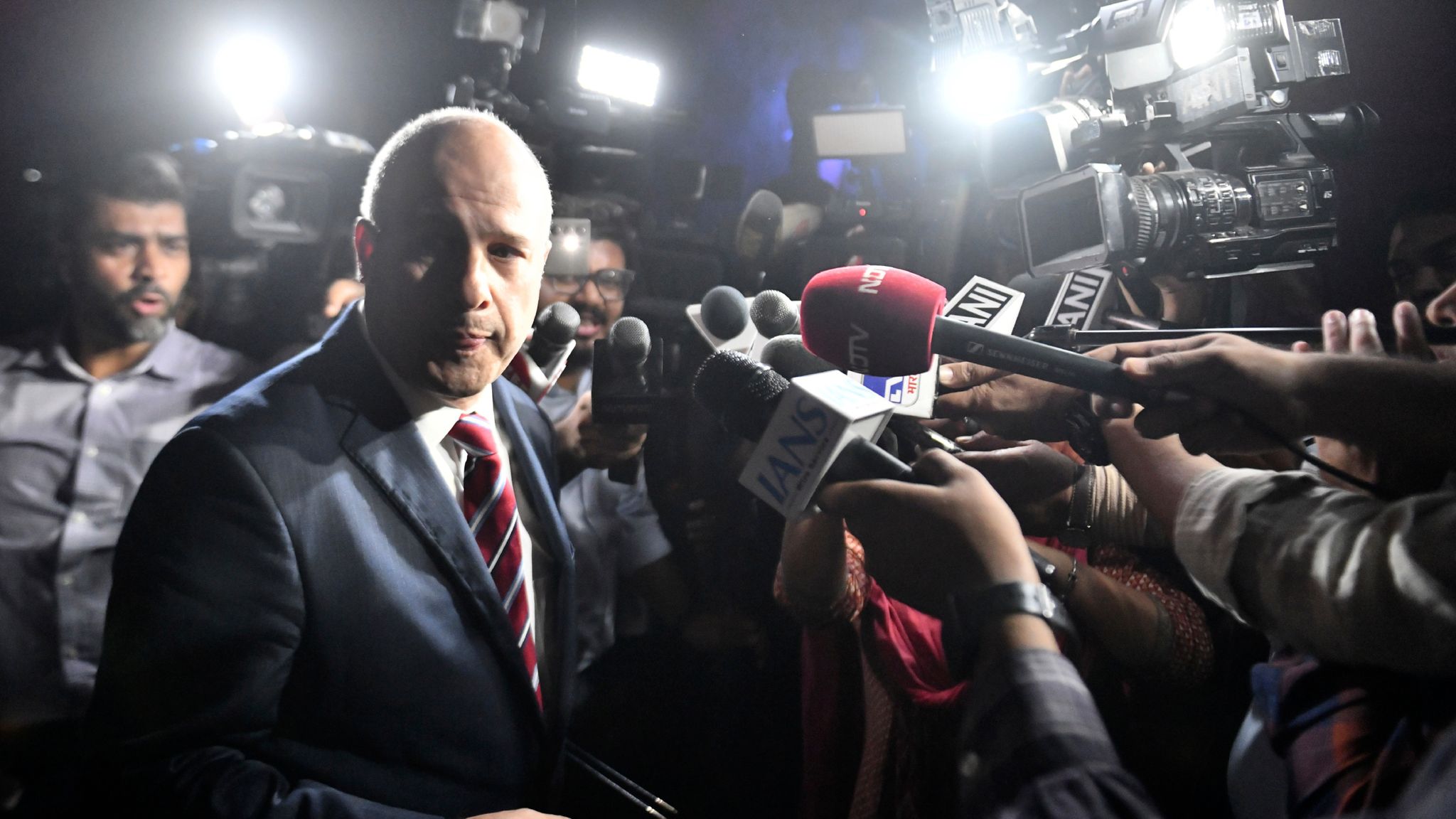 Canada and India expel each other's diplomats over murder accusations ...