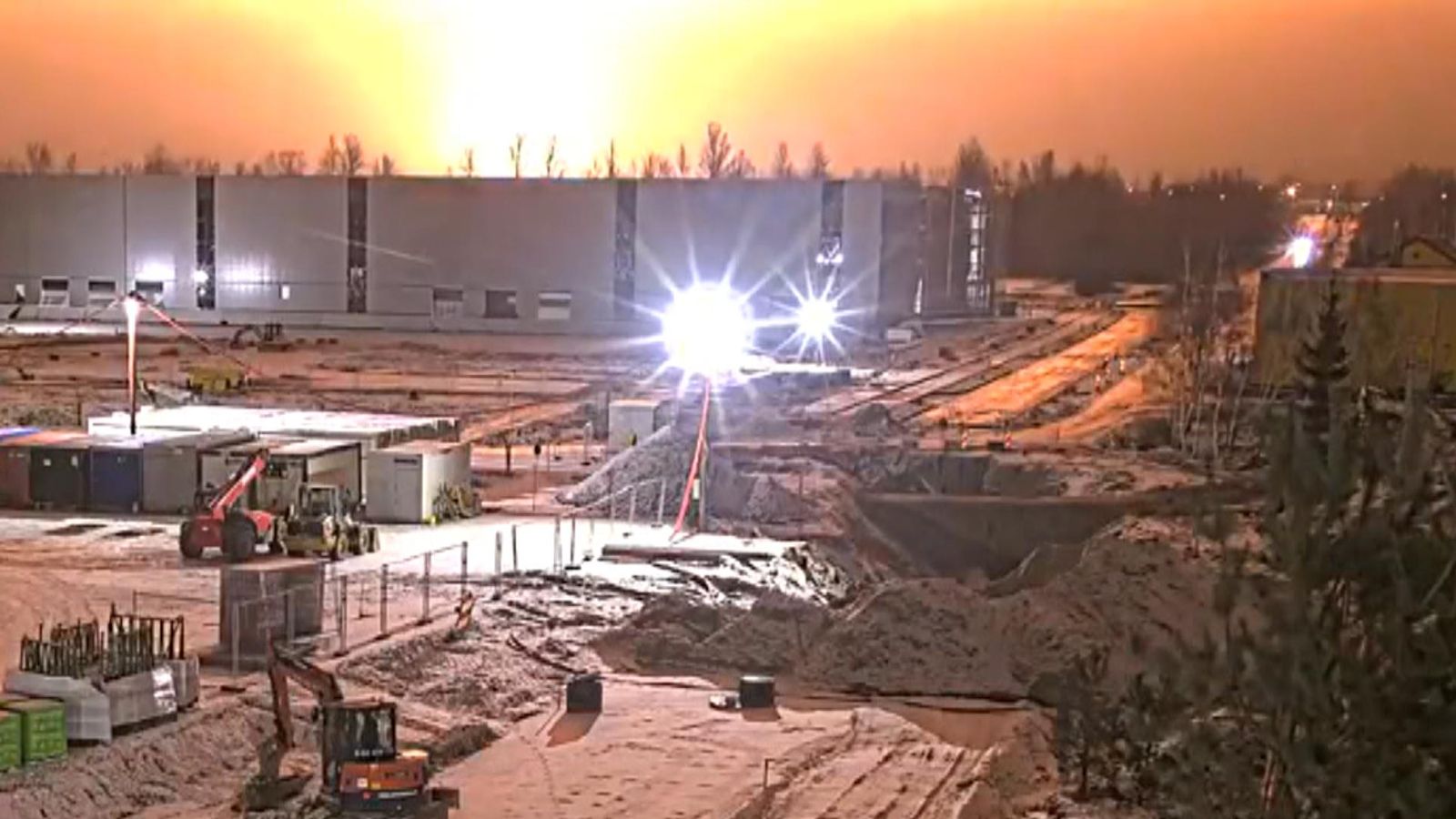 CCTV captures moment of deadly cargo plane crash in Lithuania | World ...