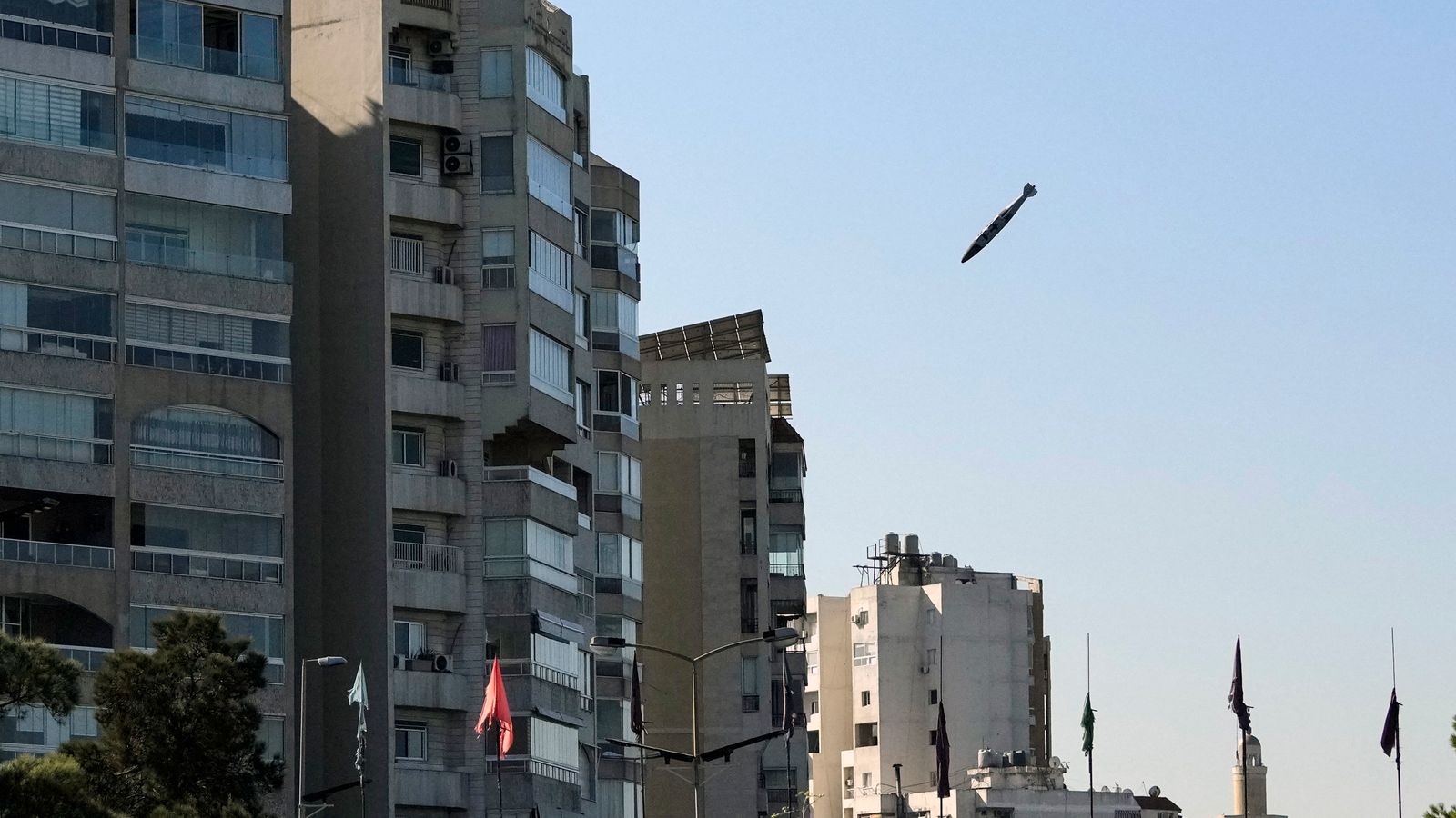 Pictures show moment Israeli bomb exploded at Beirut apartment block ...