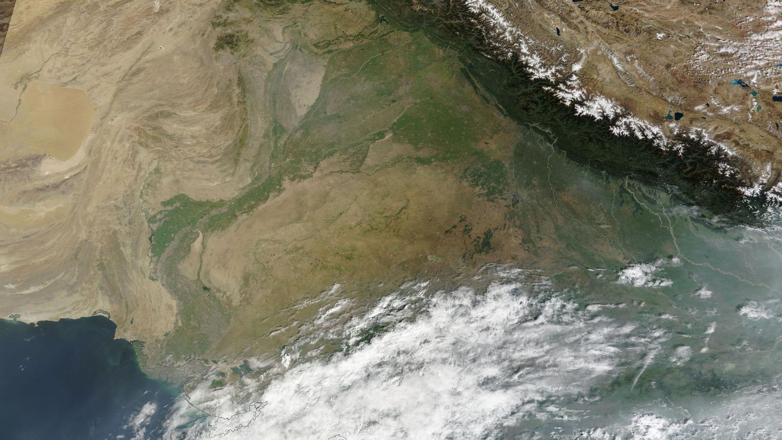 Pakistan: Satellite images show smog over Punjab visible from space ...