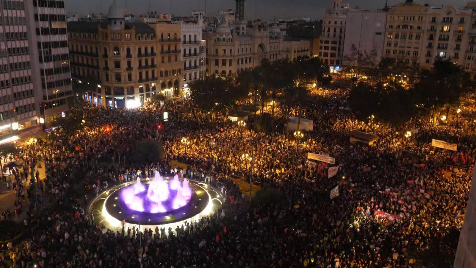 Thousands protest in Valencia after deadly floods | World News | Sky News