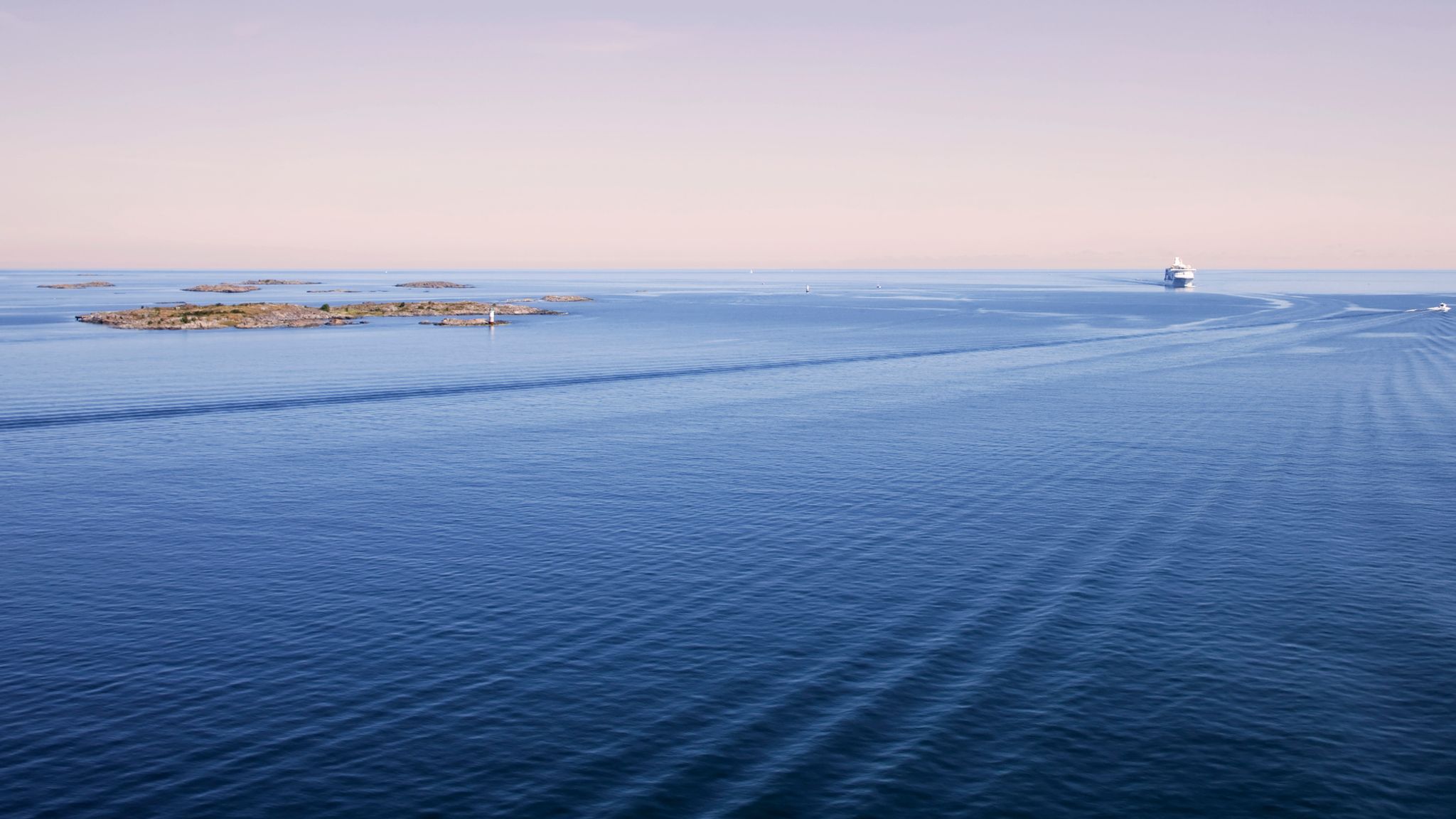 Sabotage suspected after Baltic Sea telecoms cable C-Lion1 suddenly ...