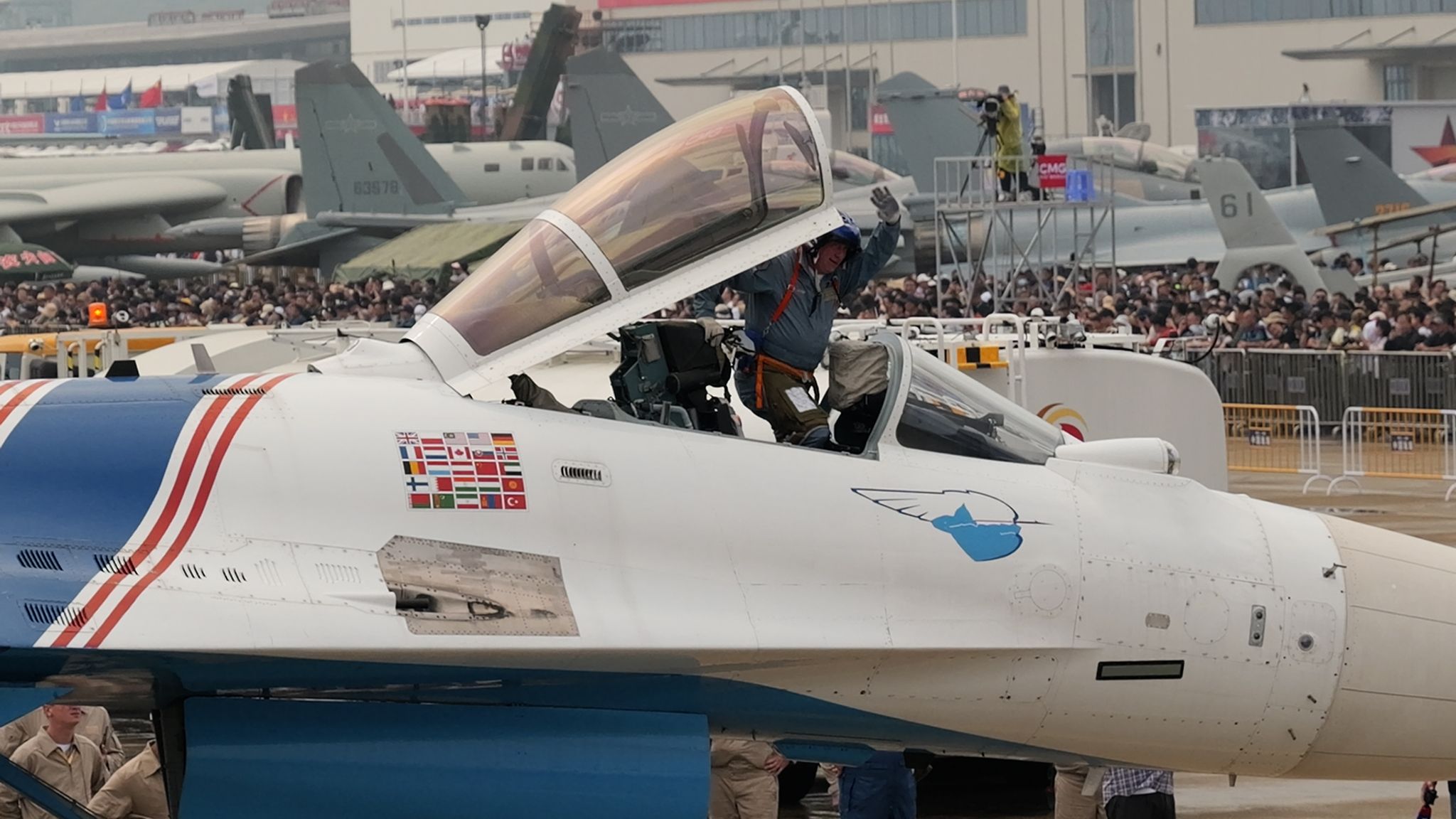 China's premier air show wows spectators - but the West won't have ...