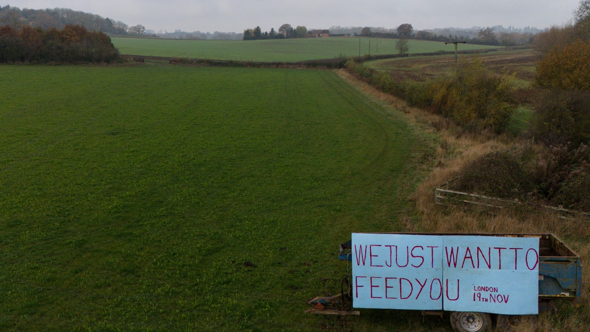 Thousands of farmers descend on Downing Street to protest against ...