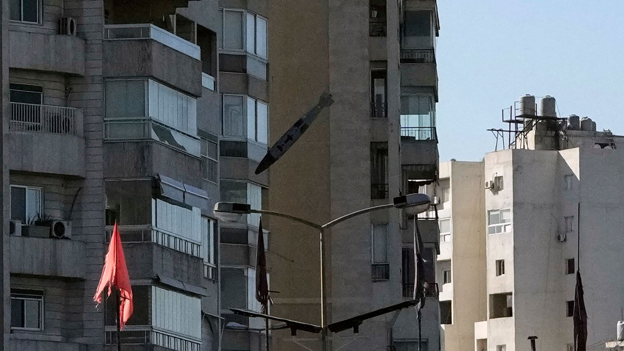 Pictures show moment Israeli bomb exploded at Beirut apartment block ...