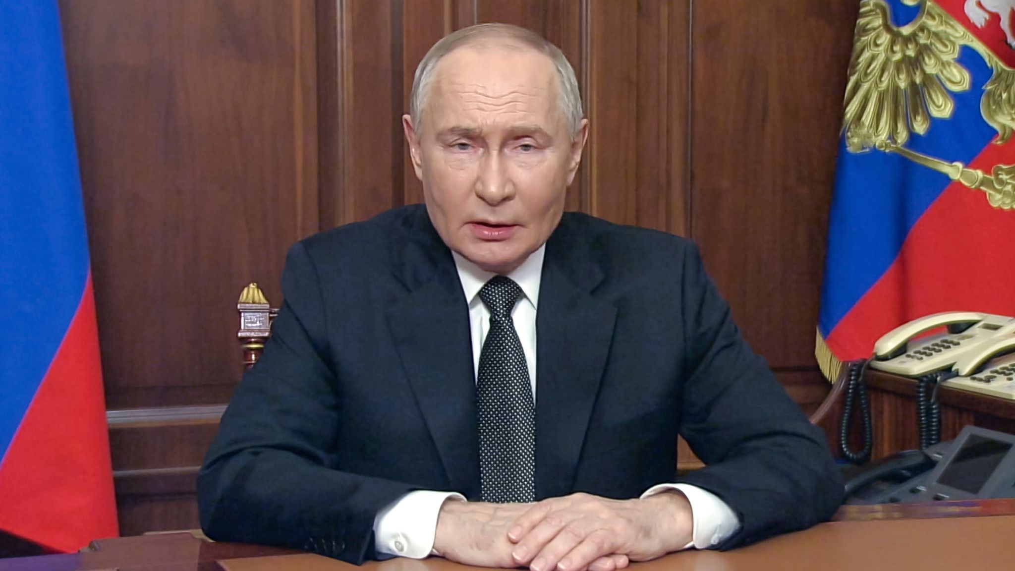 Vladimir Putin warns US and UK over 'escalation of aggressive actions ...
