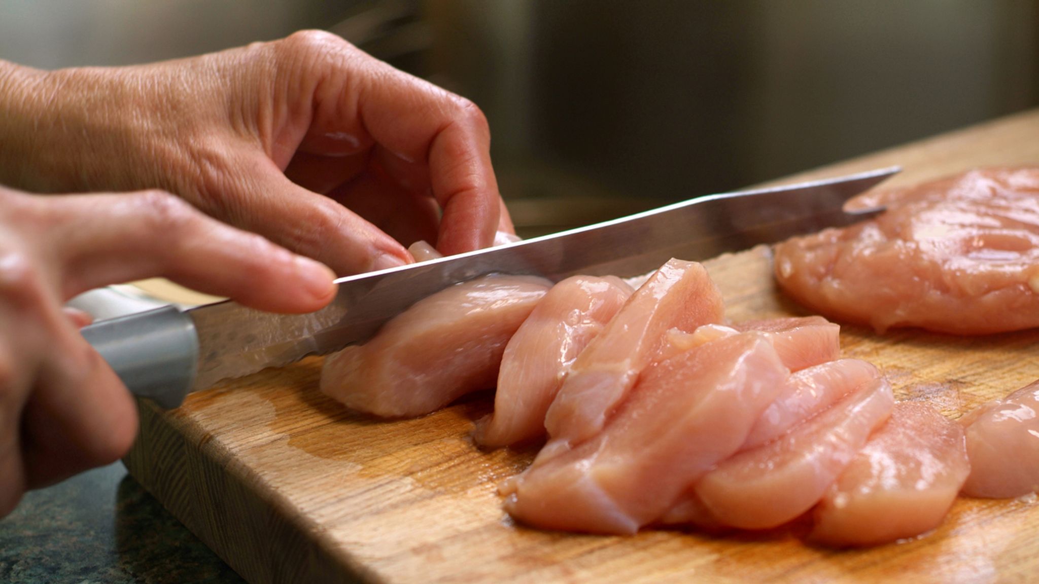 'Disease-causing' salmonella could actually help combat bowel cancer ...