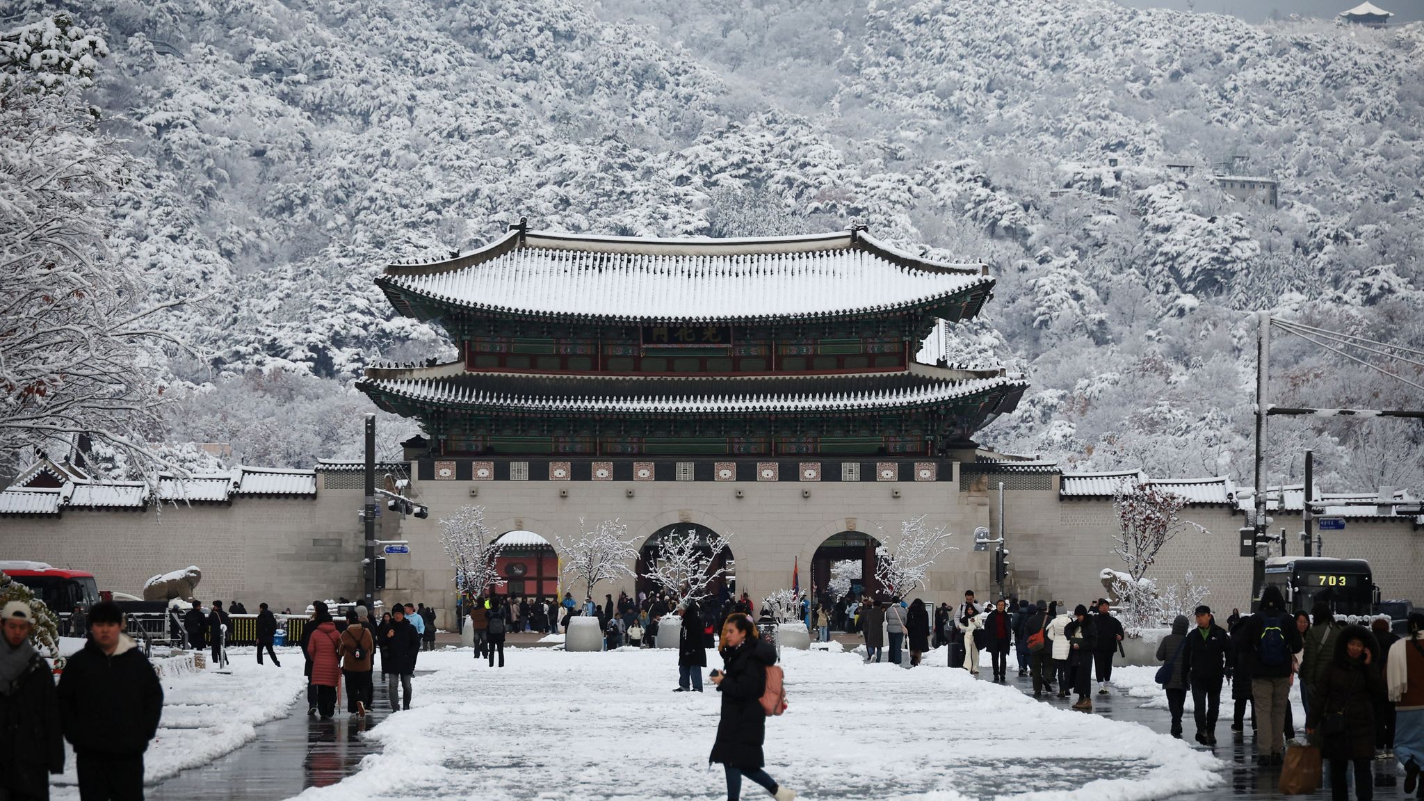 Five dead as South Korea battles record snowfall | World News | Sky News