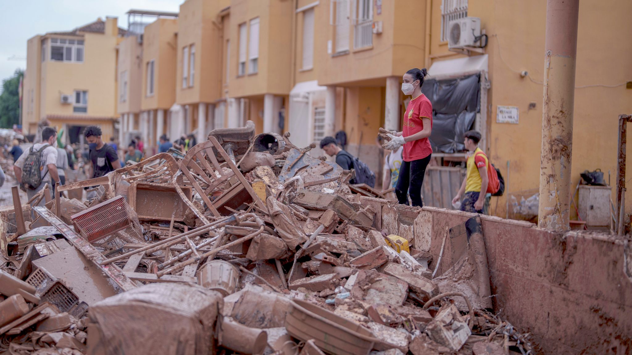 'Extreme danger' red alert for Barcelona warns of more rain on the way ...