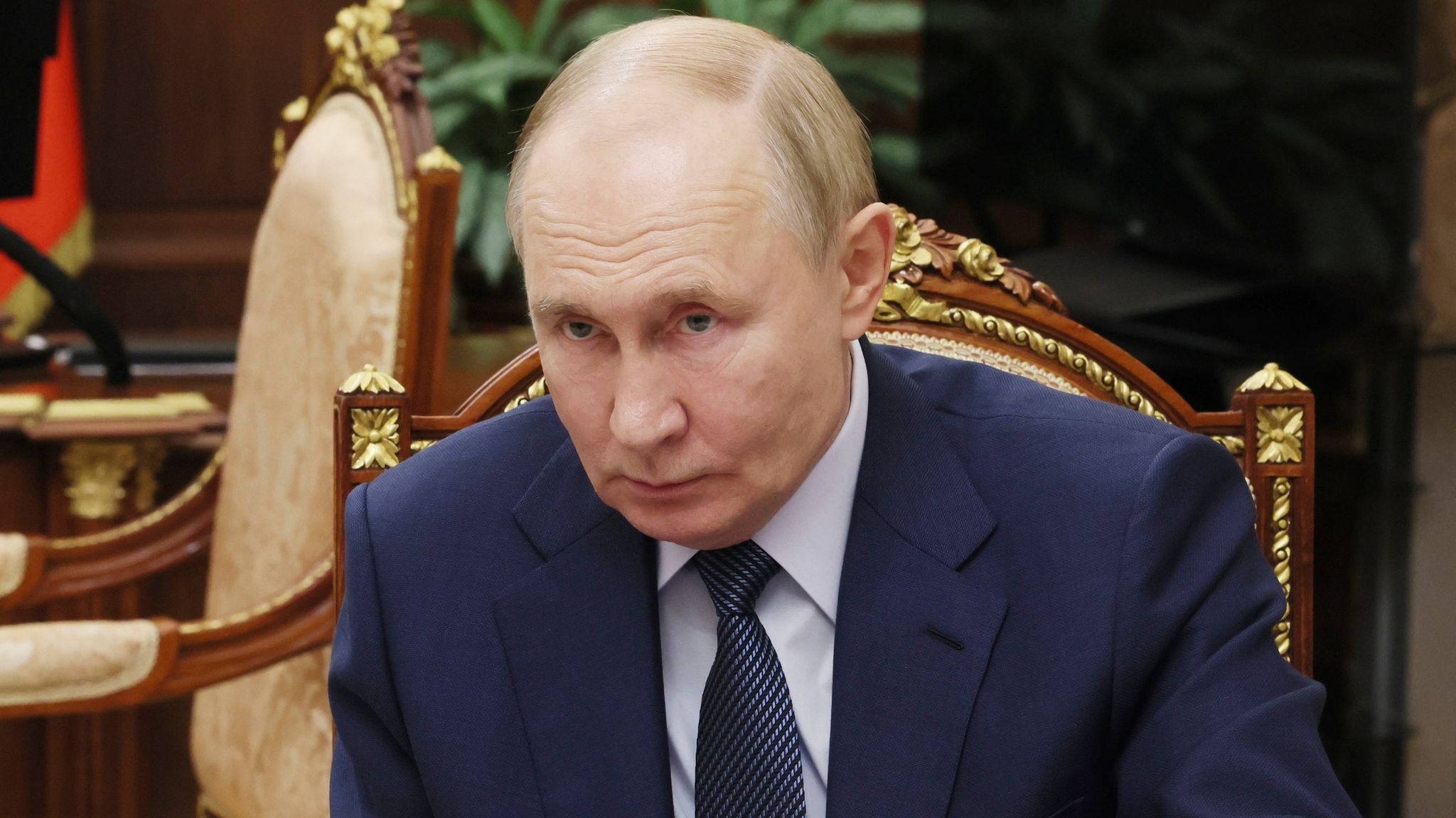 Russian oligarchs with links to Kremlin face UK ban under new sanctions ...