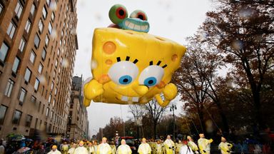 Macy's Thanksgiving Day parade in New York disrupted by Gaza protest ...