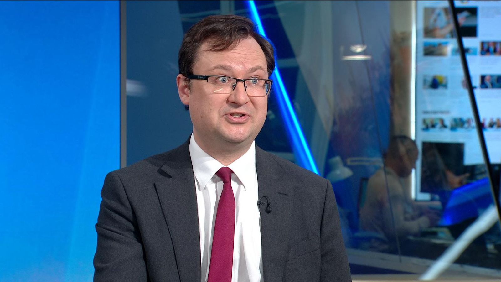 Minister 'absolutely' confident of delivering 1.5m new homes by next ...